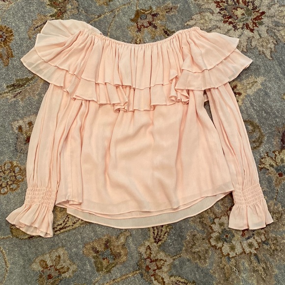 Gianni Bini | Tops | Nwot Gianni Bini Gorgeous Light Peachy Pink Off ...